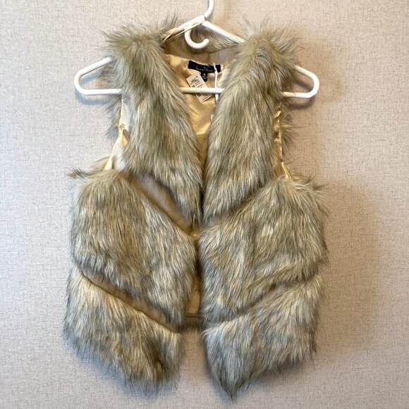 Love Tree | Jackets & Coats | Love Tree Womens Faux Fur Brownbeige Vest ...